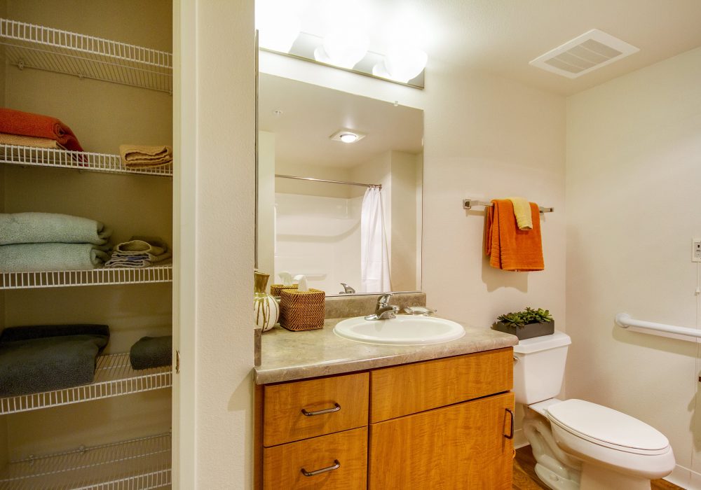 Senior Living In Oceanside, CA | Fairwinds - Ivey Ranch | Leisure Care